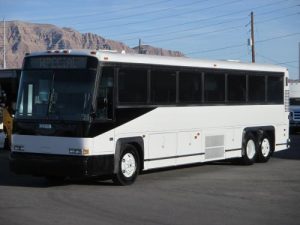 1999 MCI 102 D3 Wheelchair Accessible Highway Coach C51996 - Las Vegas ...