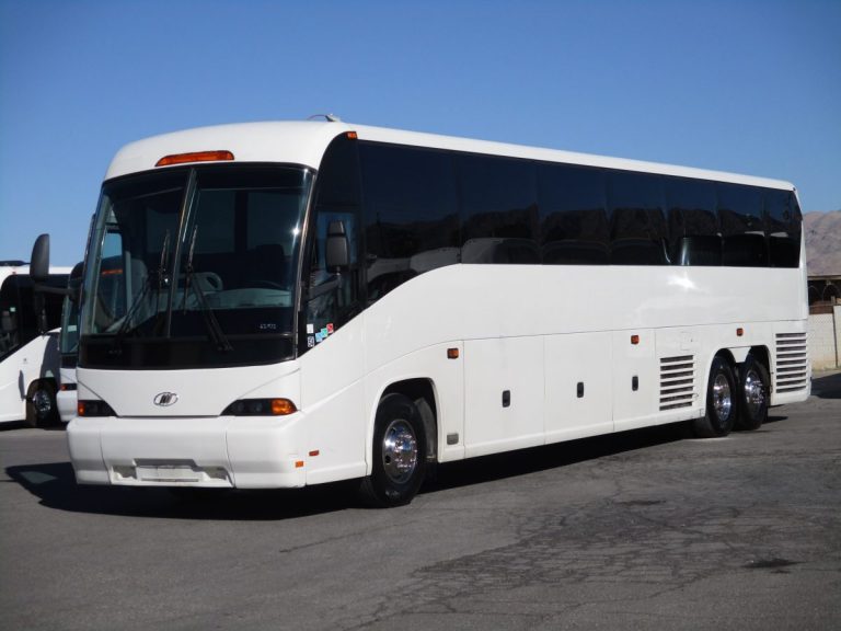 2004 MCI J4500 Highway Coach C62512 - Las Vegas Bus Sales