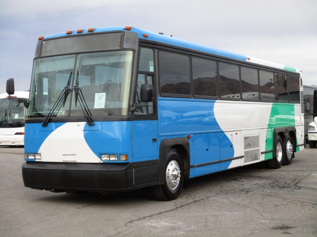 2004 MCI D4000 Lift Equipped Highway Coach C56310 - Las Vegas Bus Sales