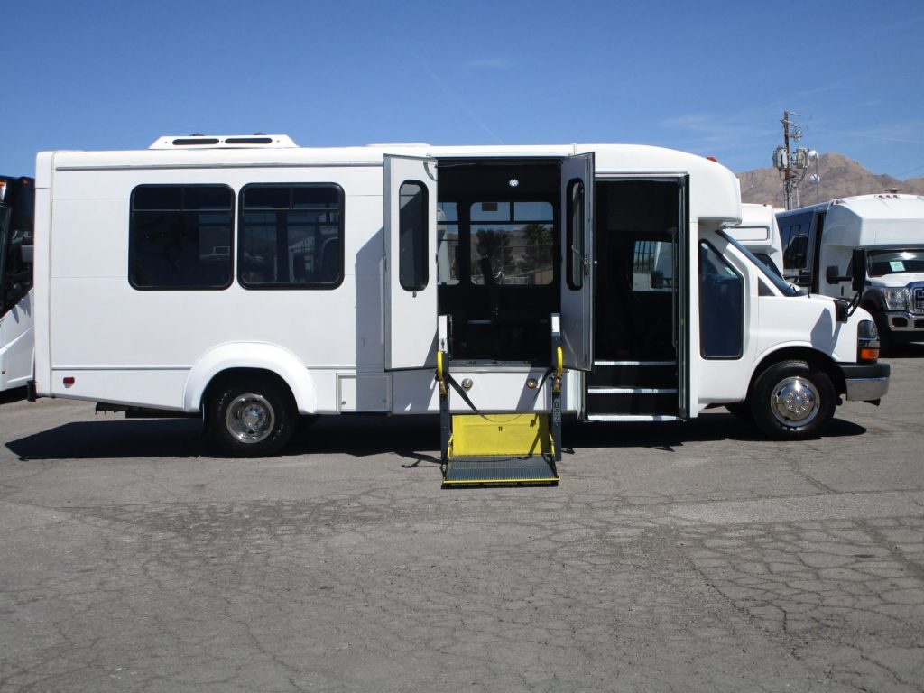 2012 Elkhart Coach ECII Lift Equipped Shuttle S49934 - Las Vegas Bus Sales