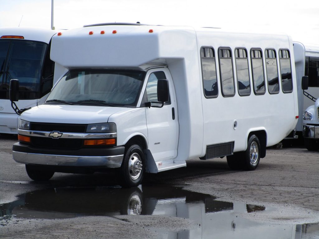 2014 Diamond Coach VIP 2500 Lift Equipped Shuttle S39630 - Las Vegas ...