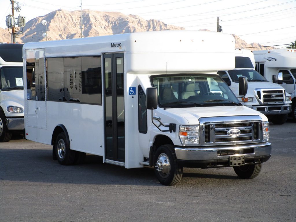 2018 Metro Link Lift Equipped Shuttle Bus S11005 - Las Vegas Bus Sales