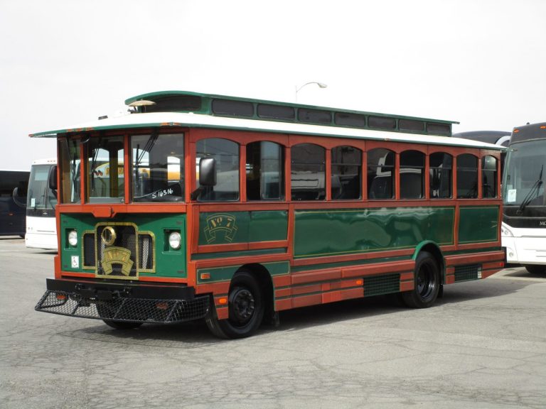 2005 Optima AH-28 Trolley Bus S16316