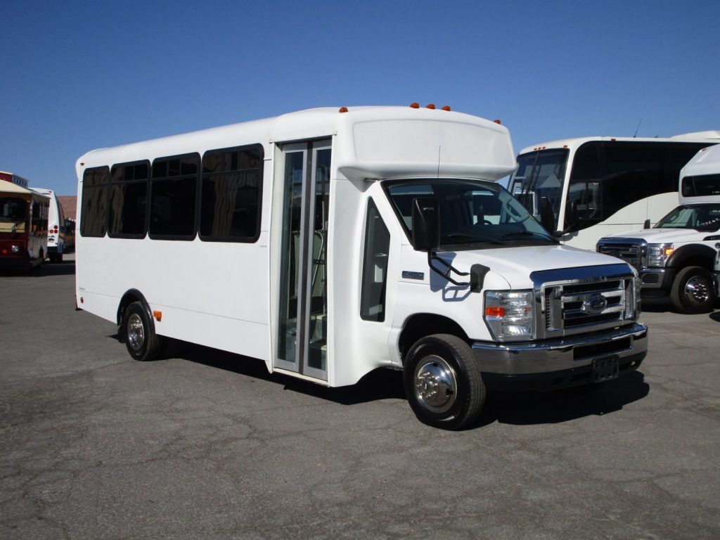 2012 Champion Challenger Shuttle Bus S09287 - Las Vegas Bus Sales