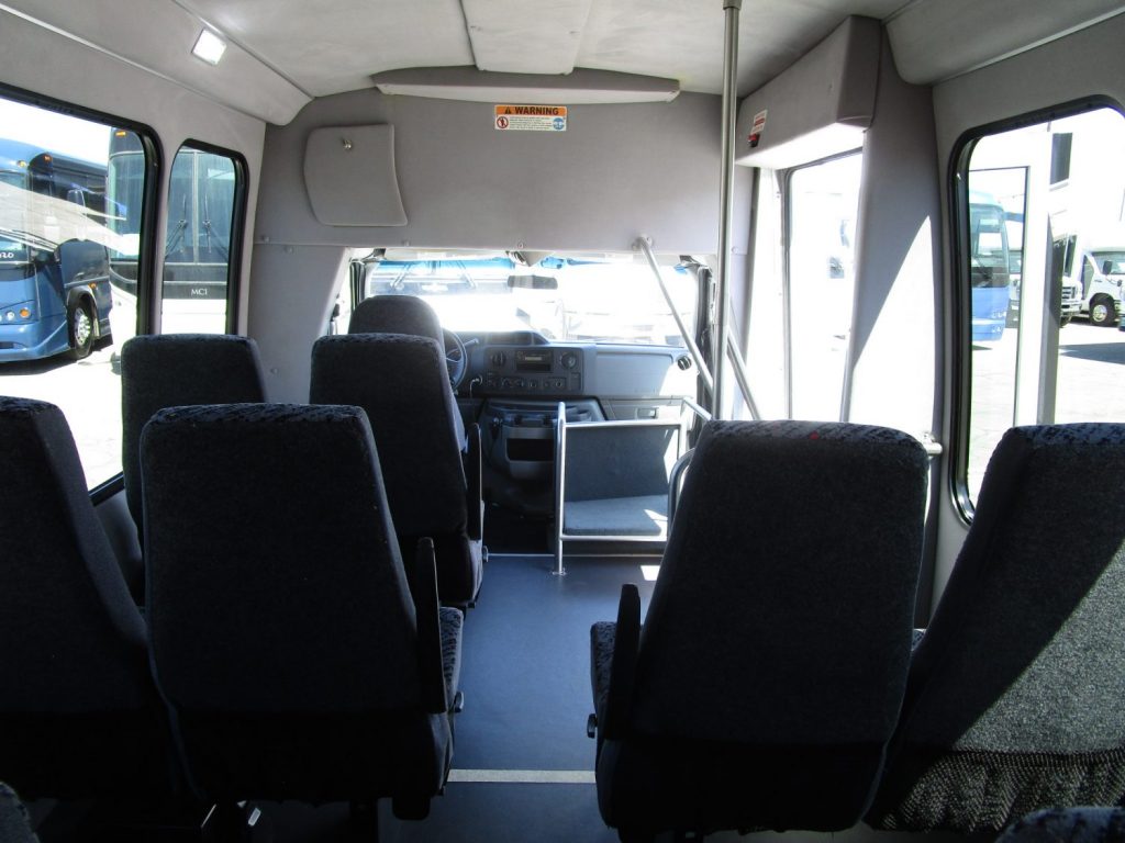 2017 Starcraft Starquest Shuttle Bus S07432 - Las Vegas Bus Sales