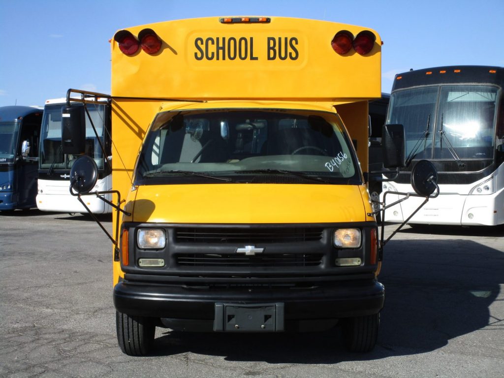 2001 Chevrolet Collins Mini Bus B40156 - Las Vegas Bus Sales