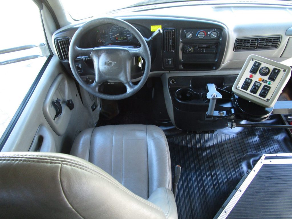 2001 Chevrolet Collins Mini Bus B40156 - Las Vegas Bus Sales