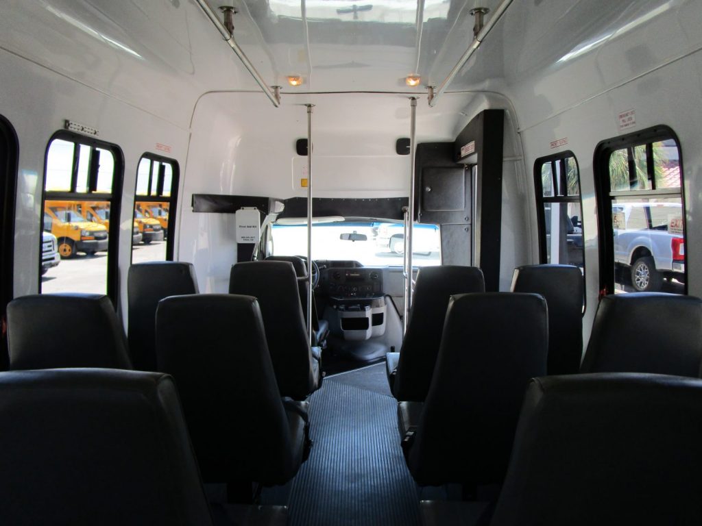 2010 Startrans Senator Lift Equipped Shuttle S05206 - Las Vegas Bus Sales