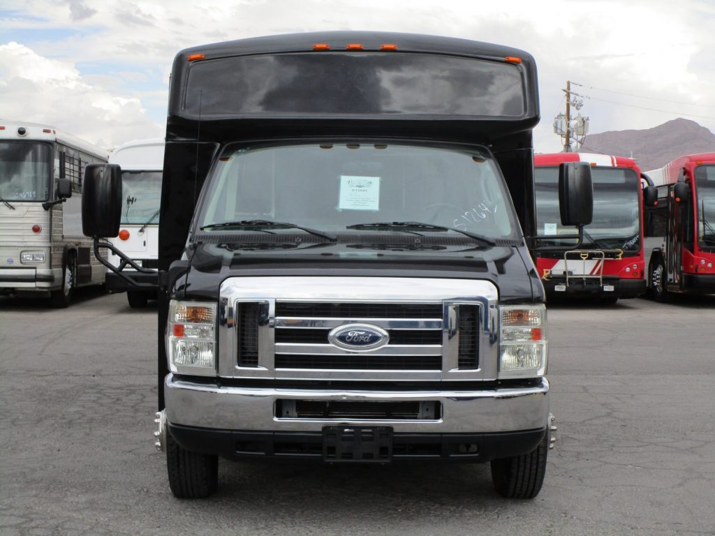 2013 Champion Challenger Shuttle Bus S04790 - Las Vegas Bus Sales