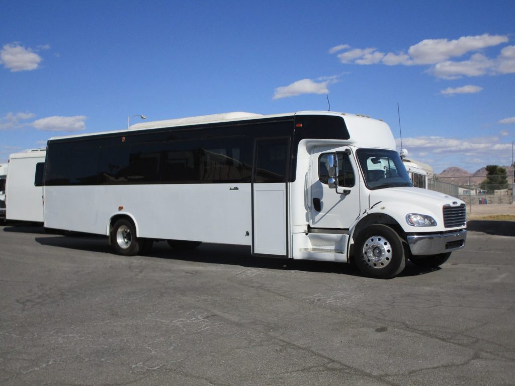 2015 Ameritrans 395 Shuttle Bus SJ7880 - Las Vegas Bus Sales