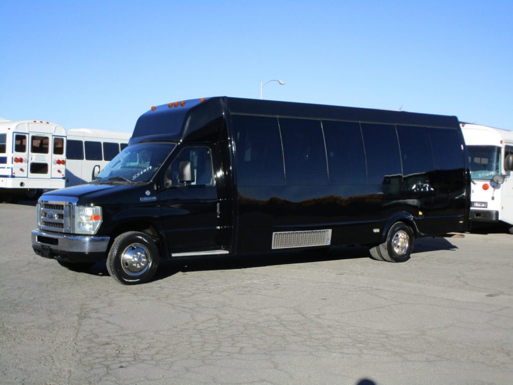 2011 Federal Spirit 27 Shuttle Bus S56074 - Las Vegas Bus Sales
