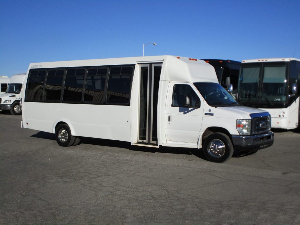 2010 Federal Spirit 27 Shuttle Bus S58615 - Las Vegas Bus Sales