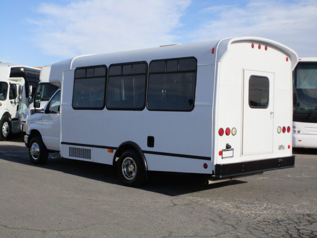2008 E450 Champion Lift Equipped Bus S26288 - Las Vegas Bus Sales