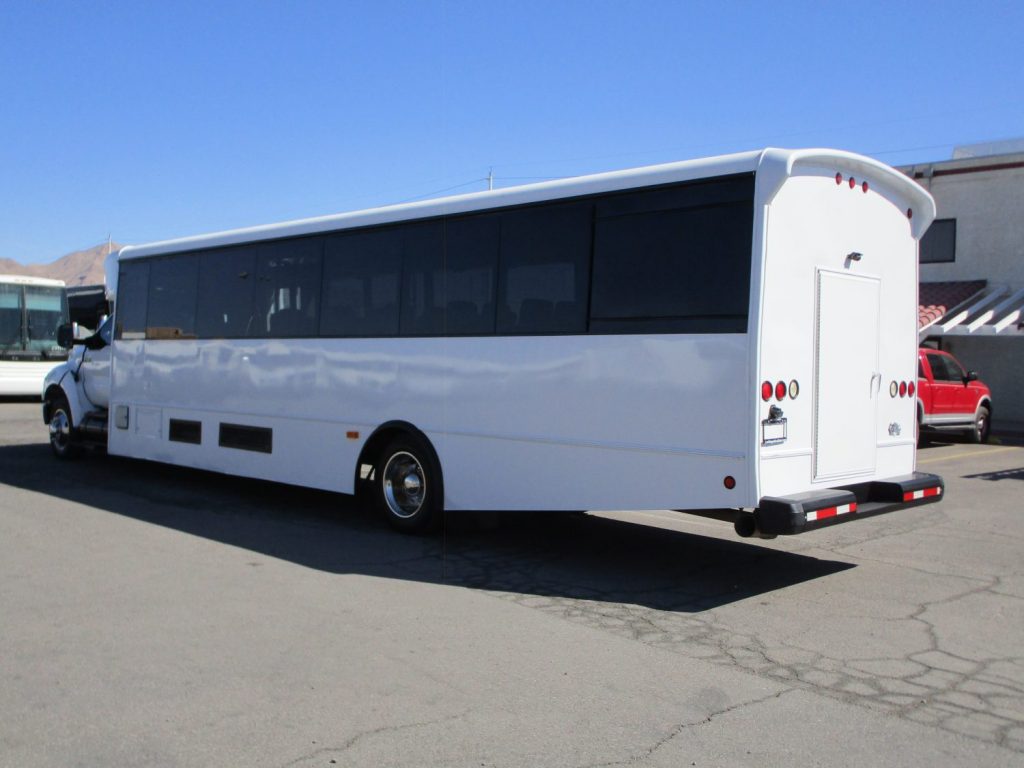2015 Champion Defender Shuttle Bus S18293 - Las Vegas Bus Sales