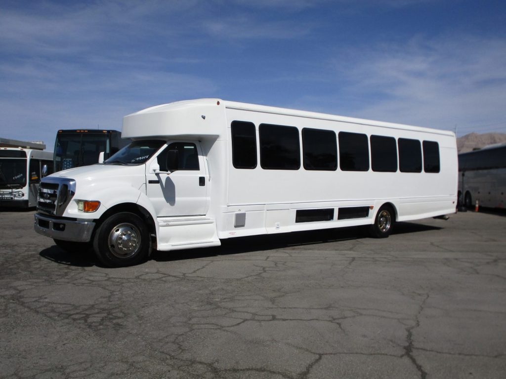 2015 Starcraft XLT Shuttle Bus S99018 - Las Vegas Bus Sales