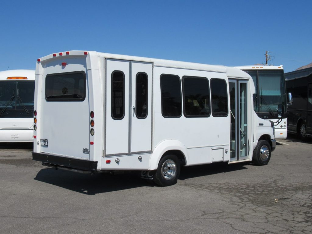 2012 Elkhart Lift Equipped Shuttle Bus S94367 - Las Vegas Bus Sales
