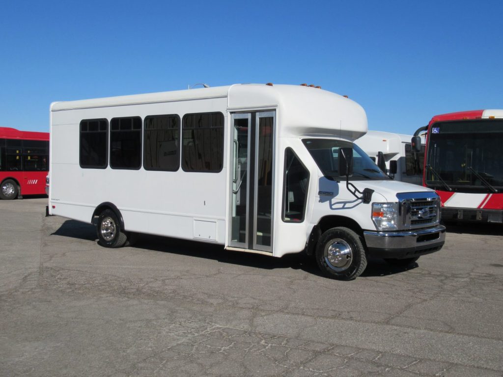 2009 Starcraft Allstar Shuttle Bus S88751 - Las Vegas Bus Sales