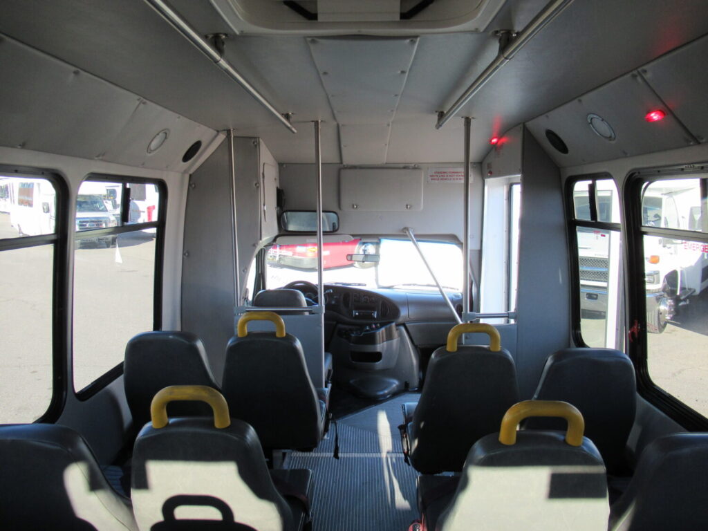 2007 Elkhart Coach ECII Lift Equipped Shuttle S36709 - Las Vegas Bus Sales