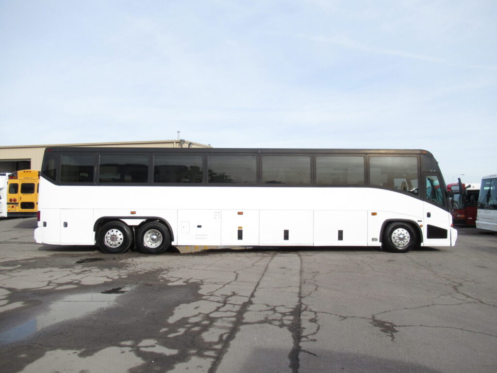 2000 MCI 102-EL3 Highway Coach C61102 - Las Vegas Bus Sales