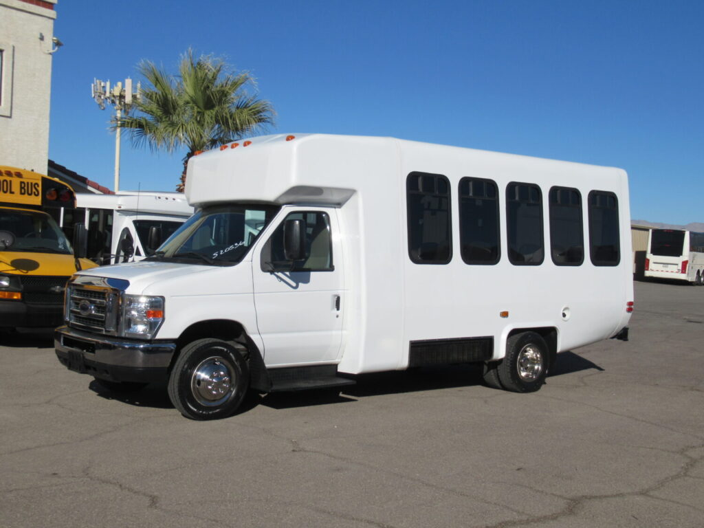 2013 Diamond Coach VIP 2000 Shuttle Bus S20536 - Las Vegas Bus Sales