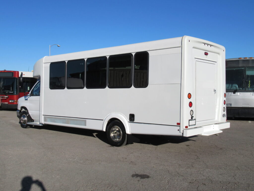 2019 ElDorado Advantage Shuttle Bus S61271 - Las Vegas Bus Sales