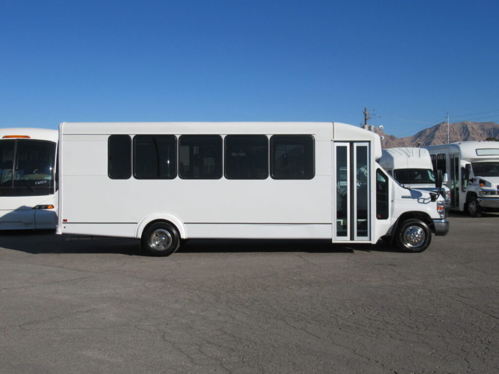 2019 ElDorado Advantage Shuttle Bus S61270 - Las Vegas Bus Sales