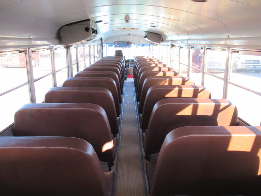 2004 Thomas Saf-T-Liner FS-65 B48162 - Las Vegas Bus Sales