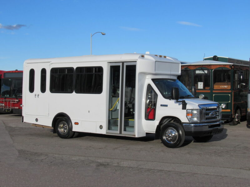 2017 Glaval Lift Equipped Shuttle S31982 - Las Vegas Bus Sales