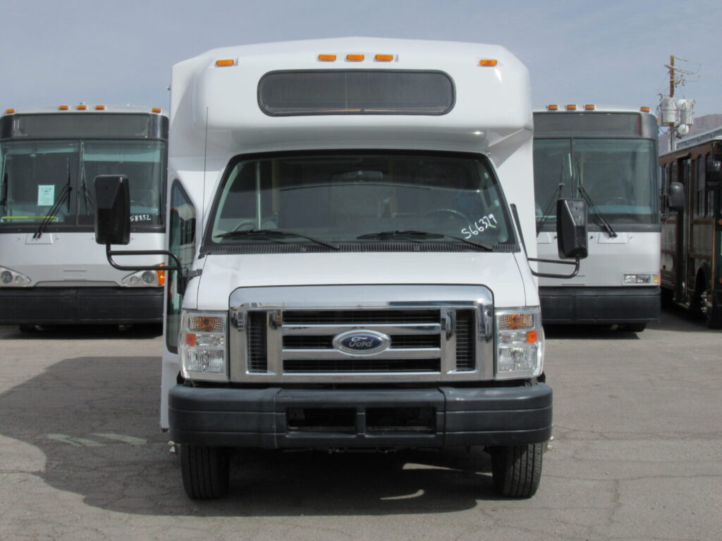 2012 ElDorado Aerotech Lift Equipped Shuttle Bus S66379 - Las Vegas Bus ...