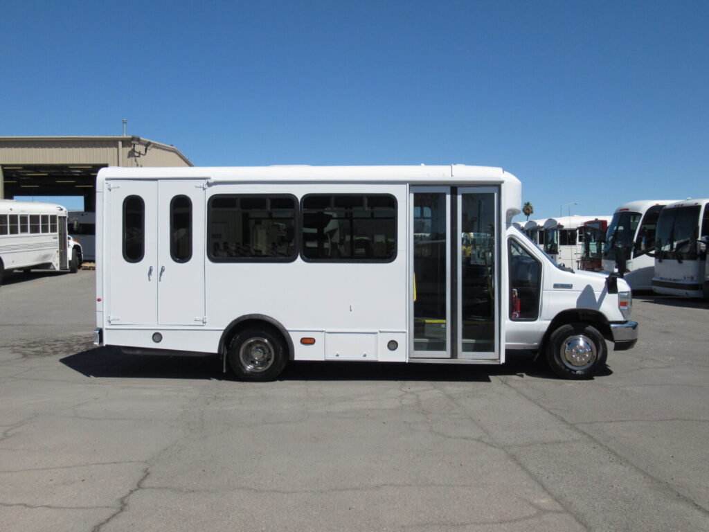 2017 Glaval Lift Equipped Shuttle S31986 - Las Vegas Bus Sales