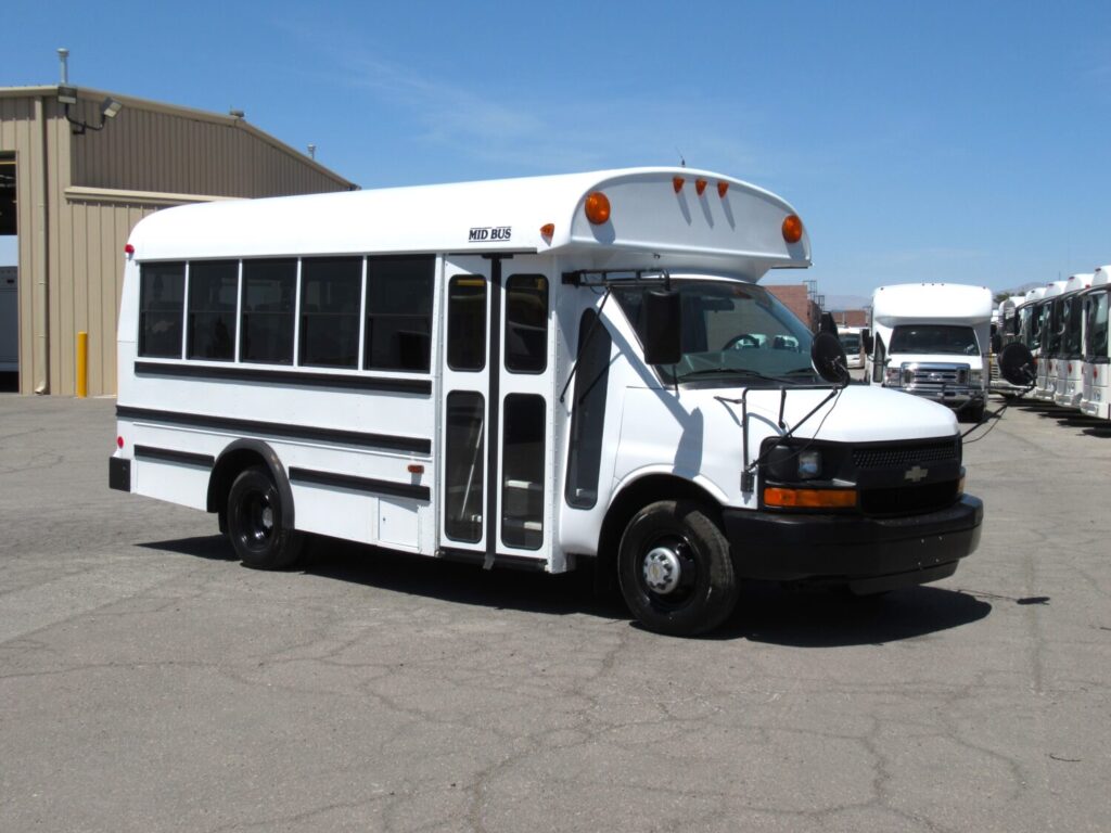 2006 Chevrolet Mid Bus MFSAB B81516 - Las Vegas Bus Sales