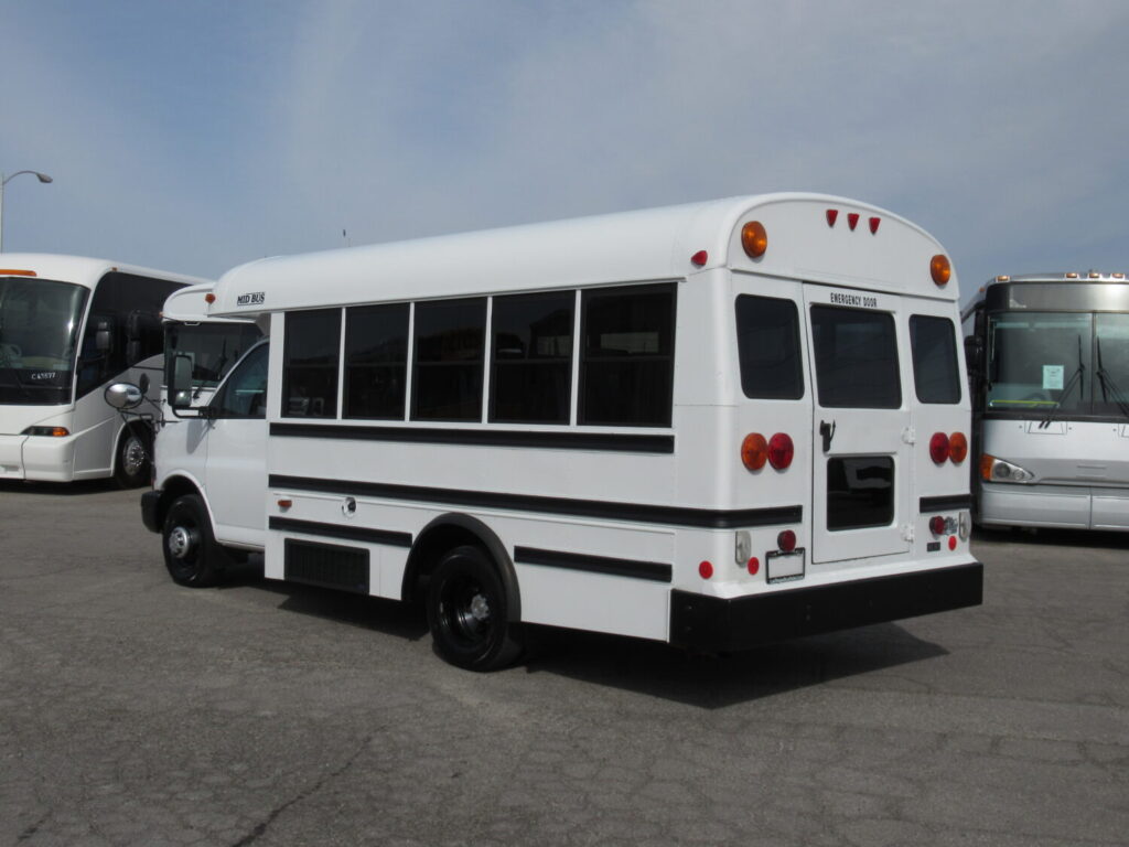 2006 Chevrolet Mid Bus MFSAB B80740 - Las Vegas Bus Sales