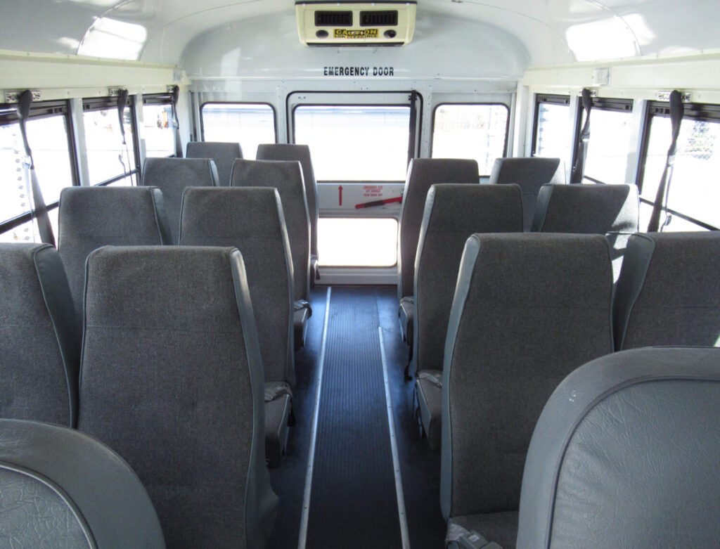 2006 Chevrolet Mid Bus MFSAB B80740 - Las Vegas Bus Sales