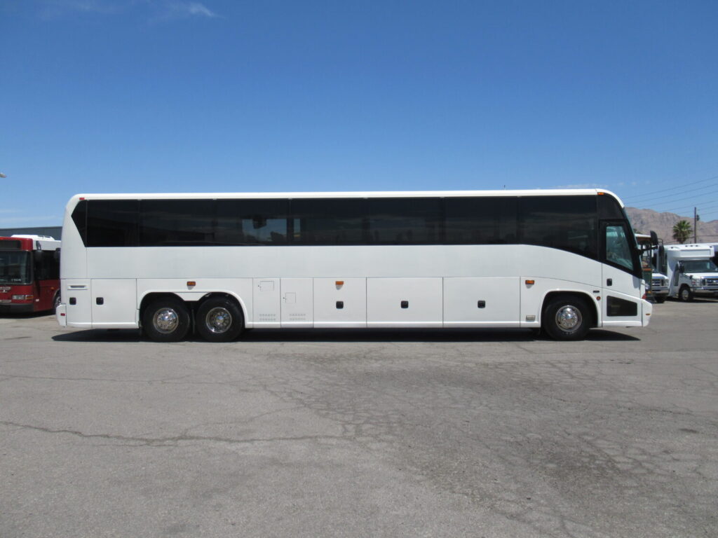 2004 MCI J4500 Highway Coach C62500 - Las Vegas Bus Sales