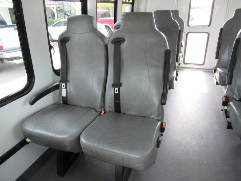 2009 Supreme Startrans Shuttle Bus S18940 - Las Vegas Bus Sales