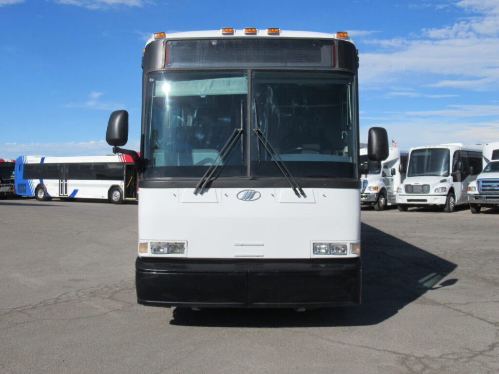 2003 MCI D4500 Lift Equipped Commuter Coach C55562 - Las Vegas Bus Sales