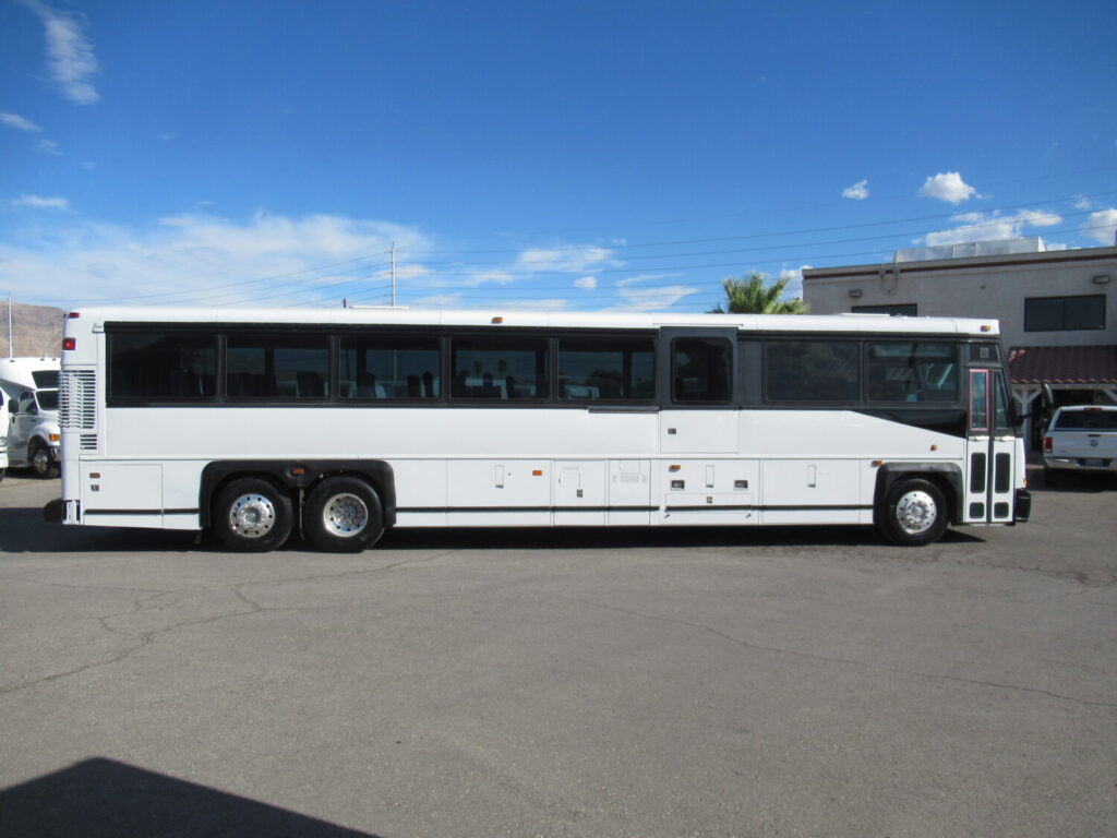 2003 MCI D4500 Lift Equipped Commuter Coach C55562 - Las Vegas Bus Sales