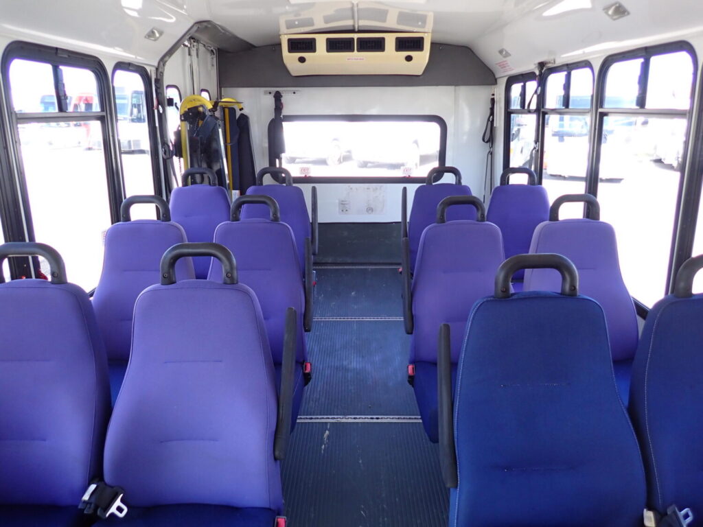 2009 ElDorado Aerotech Lift Equipped Shuttle Bus S57021 - Las Vegas Bus ...